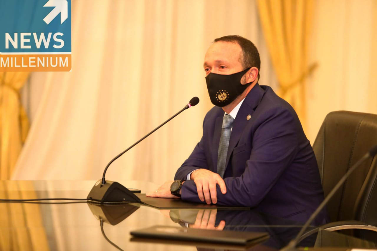 Presidente Nayib Bukele juramenta a Gustavo Villatoro como ministro de ...